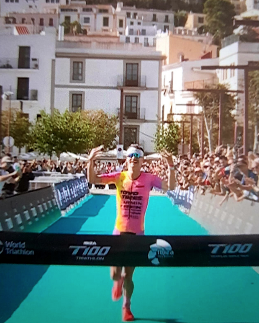 Van Riel | triatlonchannel.com